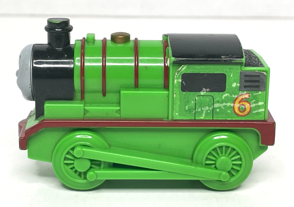Thomas the Train Percy Number 6 Railway all plastic fixed green wheels ...