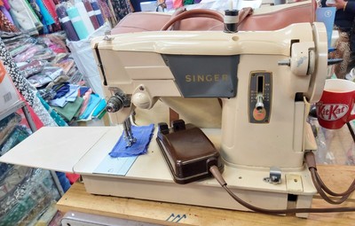 SINGER 315 Electric Sewing Machine~Serviced~ Ext. Table, Case/Bag Pedal ...