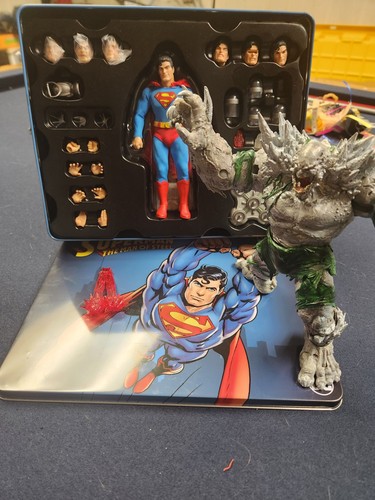 mezco one:12 superman man of steel With Custom DOOMSDAY. Superman ...