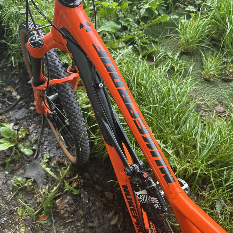 Nukeproof Mega Full Suspension DH Bike Size M/L 27.5 Wheels Halo Carbon ...