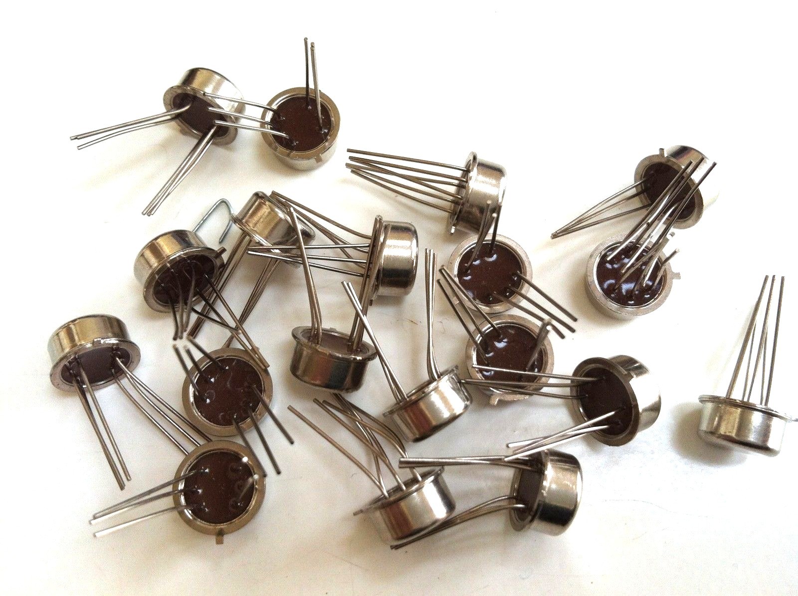 1 Piece | 2N4854 Transistor GP BJT NPN/PNP 40V 0.6A 6-Pin TO-78 UNMARKED | eBay