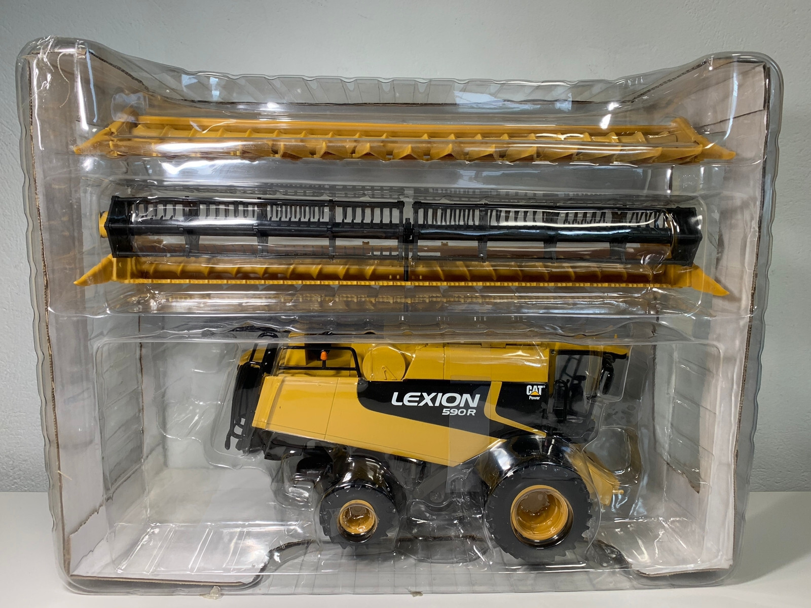 RARE CAT 1:32 CLASS LEXION 590R COMBINE CAT-56018 | eBay