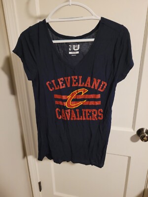 Cleveland Cavaliers Cavs NBA U Women's Navy Blue V-Neck T-Shirt Size ...