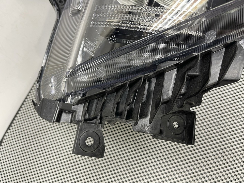 2022 2023 2024 Hyundai Tucson RH OEM Headlight Reflector 2.5L 92102 ...