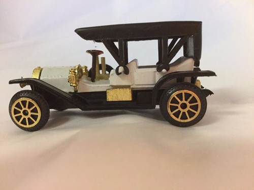 Vintage Model Antique Cars Wooden Display Shelf 6 Cars Readers Digest ...