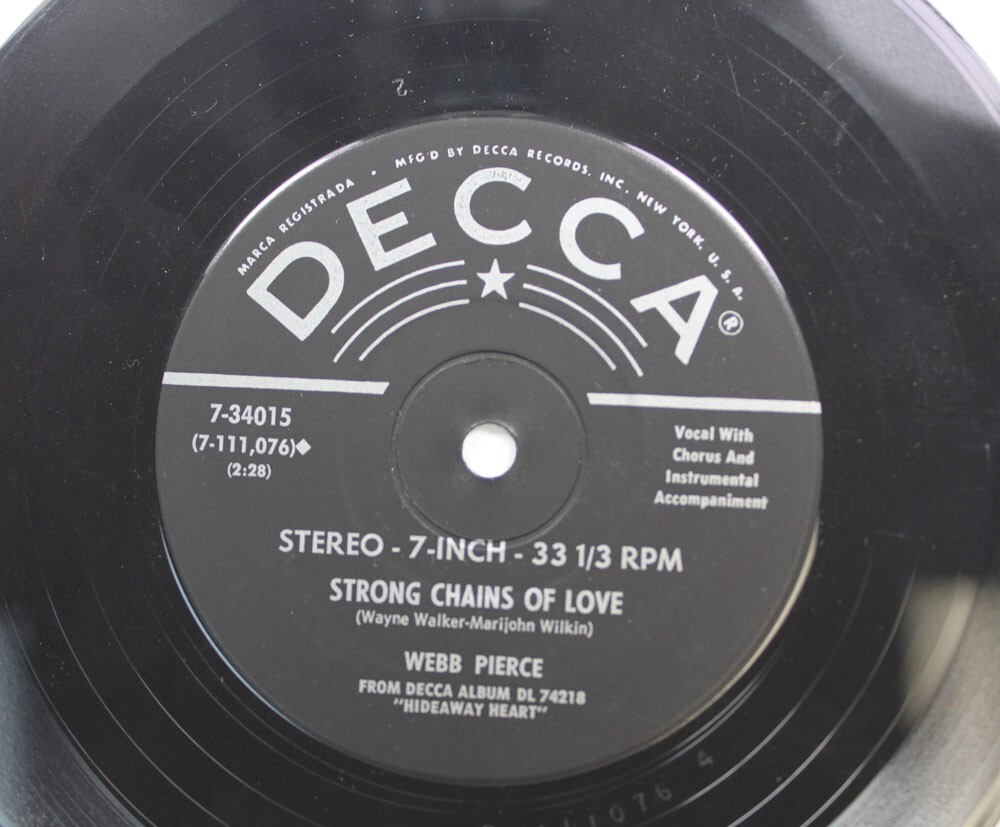 Country 45 Webb Pierce - Strong Chains Of Love / Cow Town On Decca | eBay