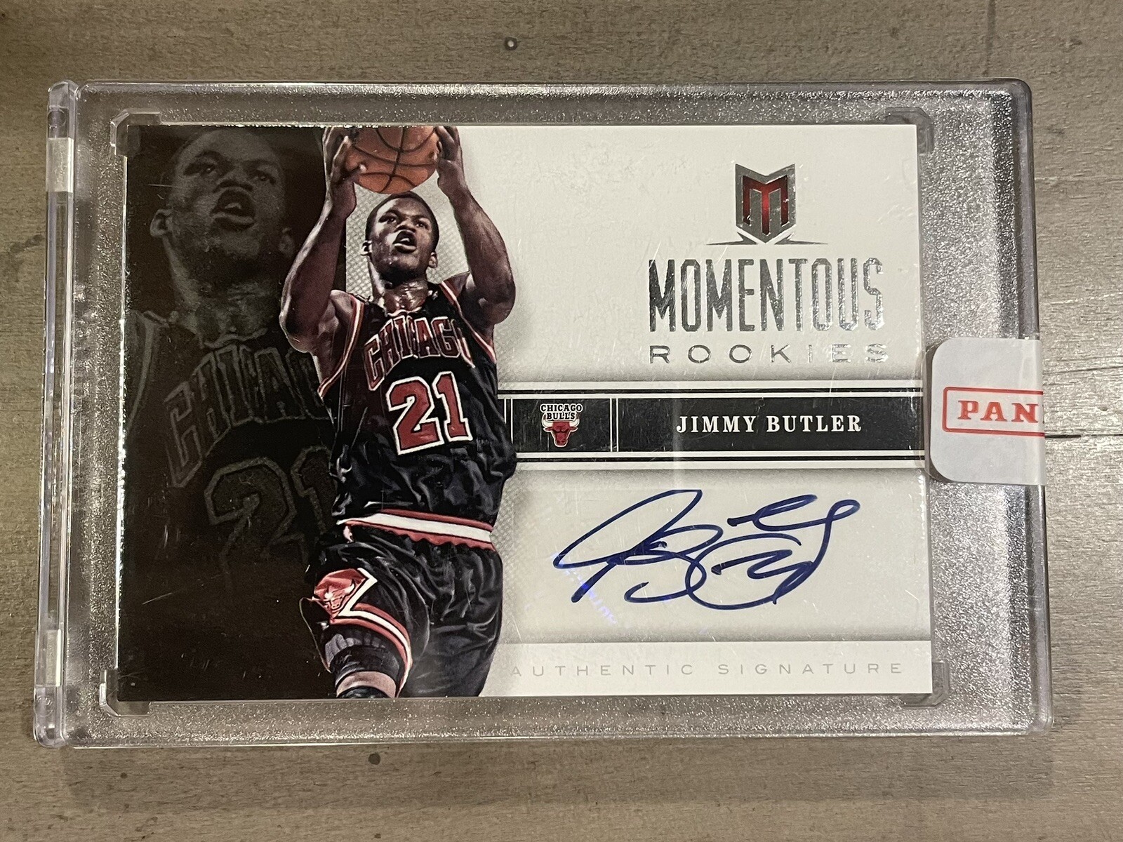 2012-13 Panini Momentum - Momentous Rookies Autographs #14 Jimmy Butler ...