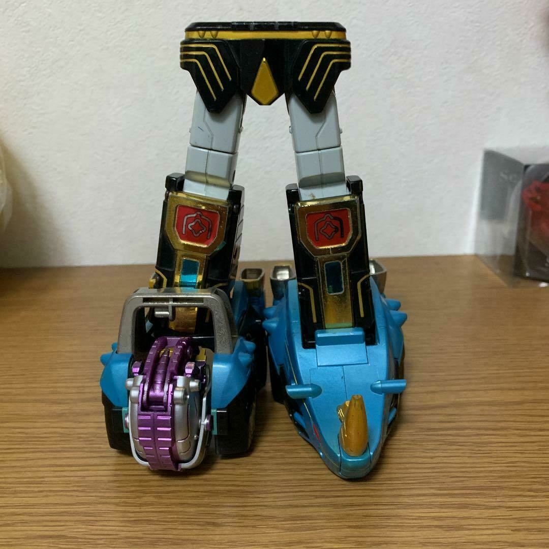 Armadillo Zord POWER RANGERS WILD Force Armadillo ISIS Megazord Zord