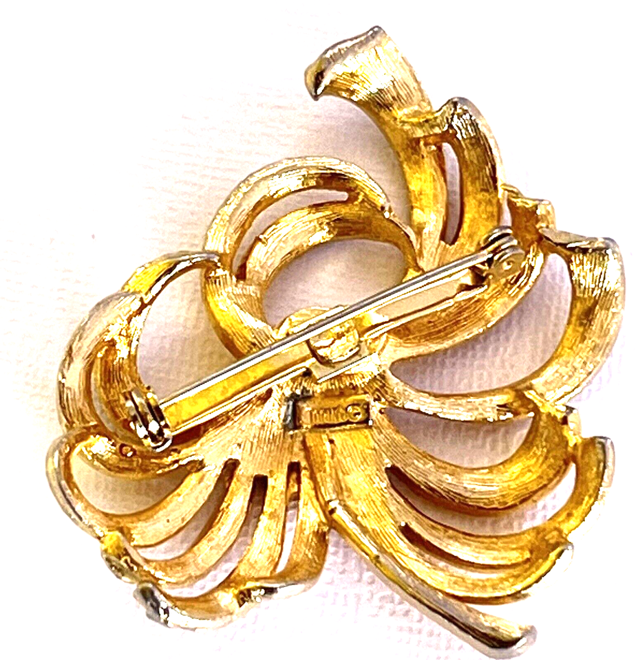 1970's TORINO Gold Tone Ribbon Swirl Brooch Pin Signed Costume Jewelry ...