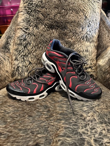 Nike Tns 7y/uk 6 /euro 40 Good Used Condition. Black And Red. | eBay