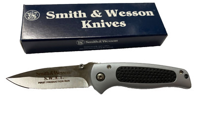 Smith & Wesson Small SWAT SW-2001 Knife - Original Design - New Old ...