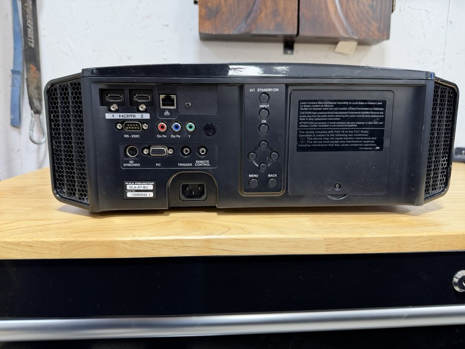 Jvc Dla-x7 Projector Home Theater Projector 4k E-shift High Contrast ...