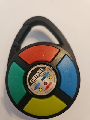 Basic Fun Mini Simon Electronic Game Follow Me Lights Keychain TESTED ...
