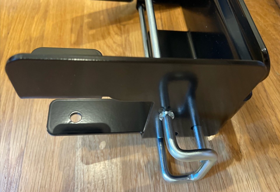 John Deere AUC18495 Bagger Collection Front Ballast Bracket-BUC11342 ...