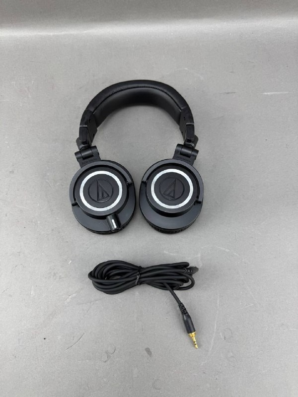 Audio-Technica ATH-M50X Professional Studio Monitor Headphones - Black ...