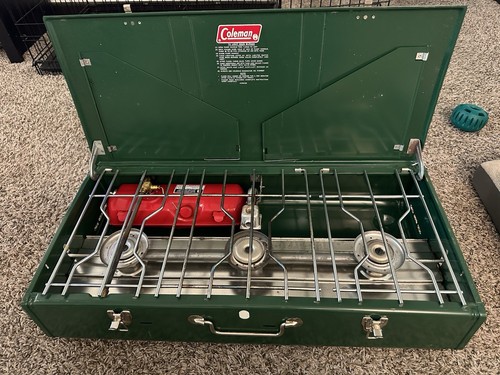 Vintage Coleman 3 Burner Stove. In Excellent Condition. Model Number Is ...