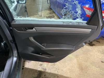 Rear Door Trim Panel VOLKSWAGEN VW PASSAT Passenger RH Passenger 2018 ...