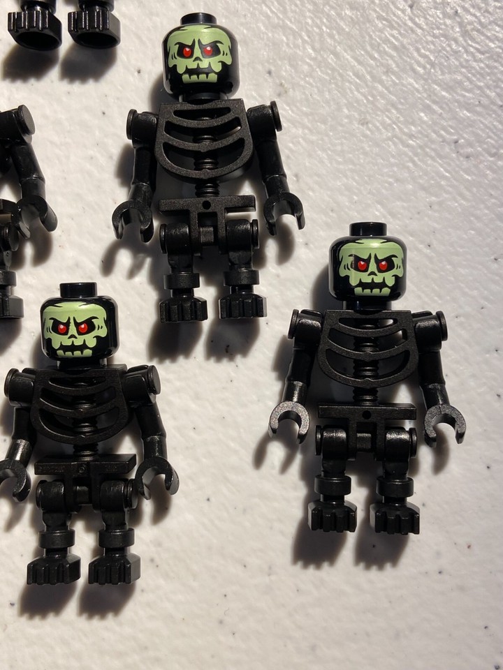 10 LEGO SKELETONS LOT halloween minifigures figures pirates castle bone ...