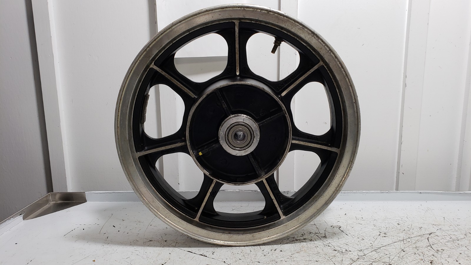 85 86 87 88 KAWASAKI 454 LTD EN450 REAR WHEEL / RIM - *STRAIGHT* - 15x3 ...