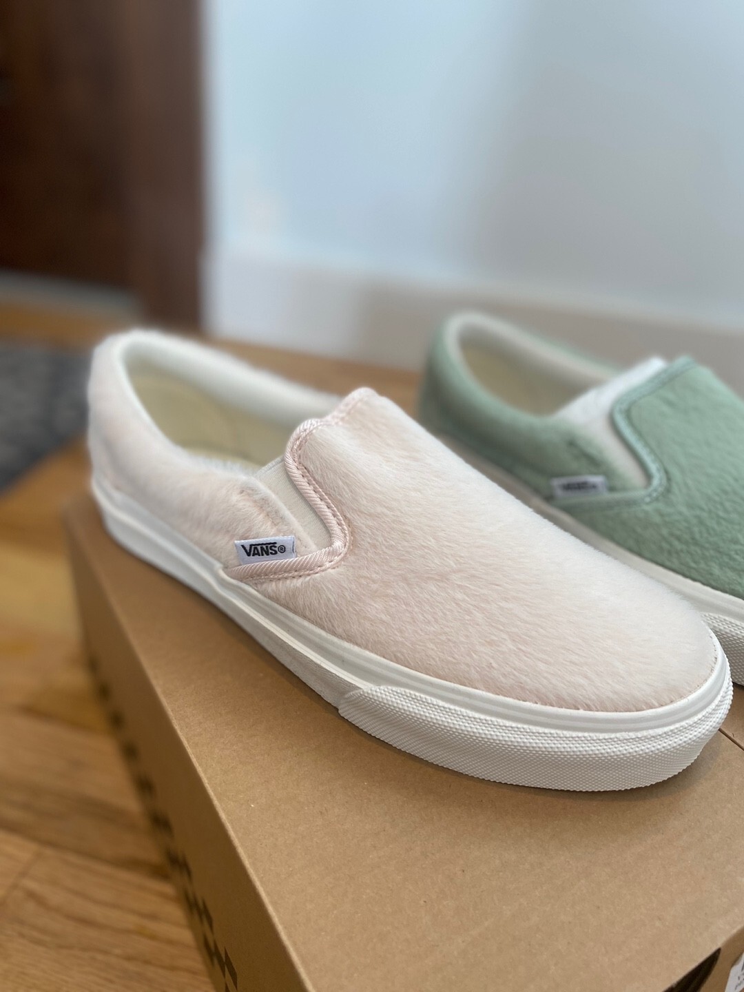 Pink VANS Classic Slip-on women's 7 Fuzzy Furry Brand new Japanese | eBay