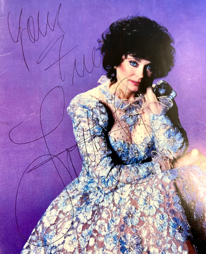 Loretta Lynn SIGNED & AUTHENTICATED 11 x 14 Tour Program JSA COA ...