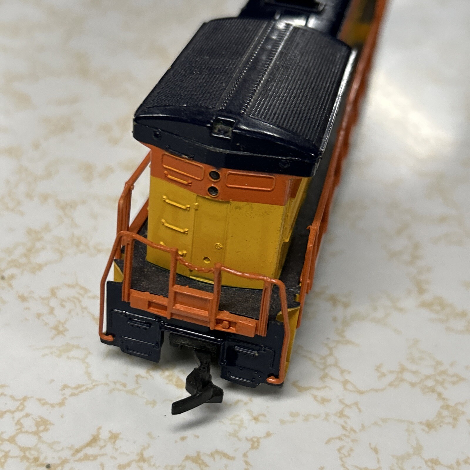 Bachmann Plus HO B23-7 Diesel Locomotive Chessie System C&O #4127 | eBay