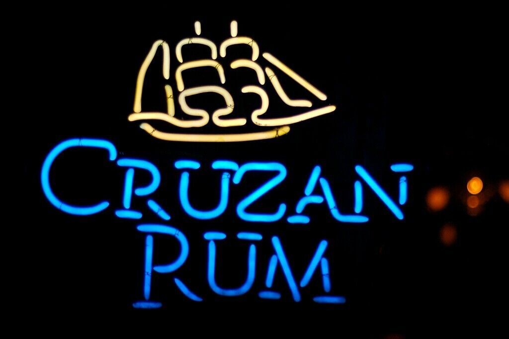Cruzan Logo