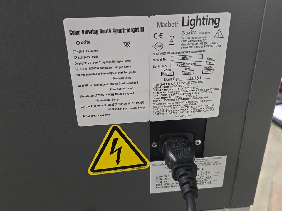 X-Rite Macbeth SPLIII : Spectralight III Light Box (1249) | eBay
