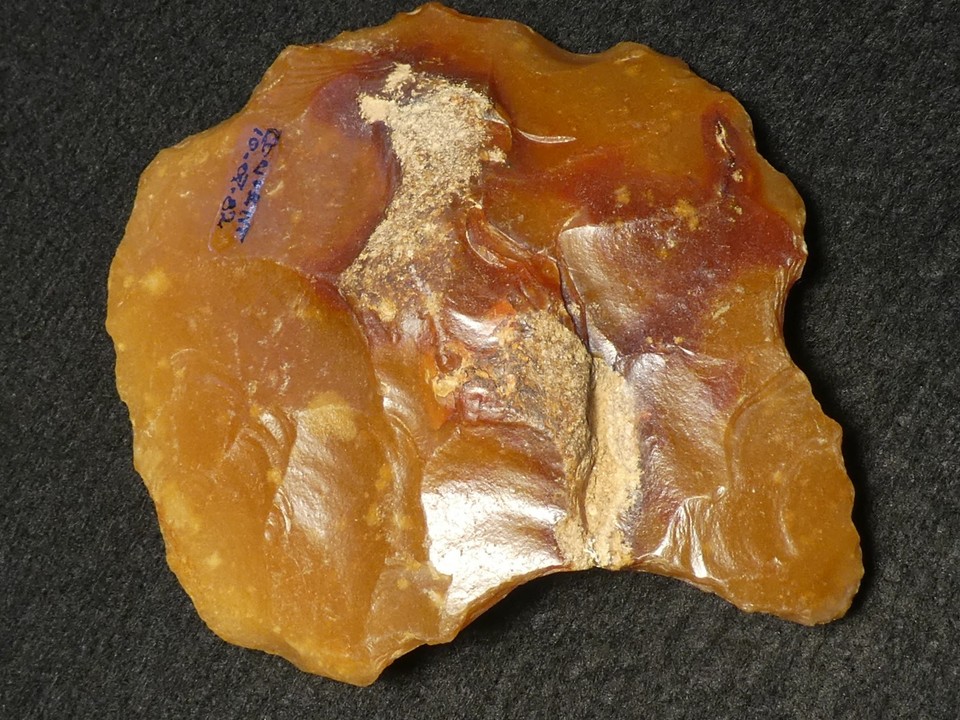 GREAT NEANDERTHAL MAN HAND AX 103mm PICK STONE AGE PALEOLITHIC ...