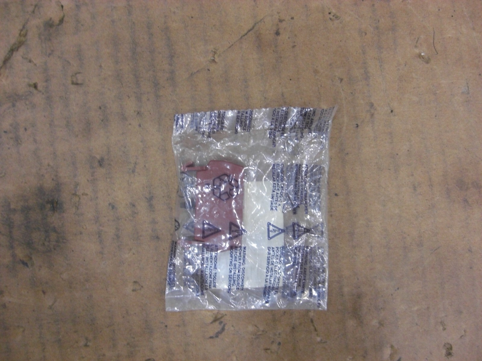 GE CEMA P9B01VN 187001 Push Button Contact Block General Electric 1pcs ...