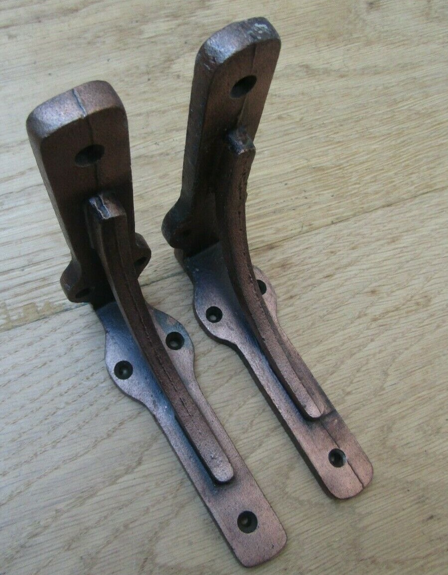 PAIR OF SMALL GALLOW -industrial rustic vintage old iron shelf support ...