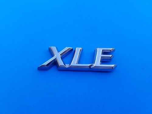 02 03 04 05 06 TOYOTA CAMRY XLE REAR CHROME EMBLEM LOGO BADGE SYMBOL ...