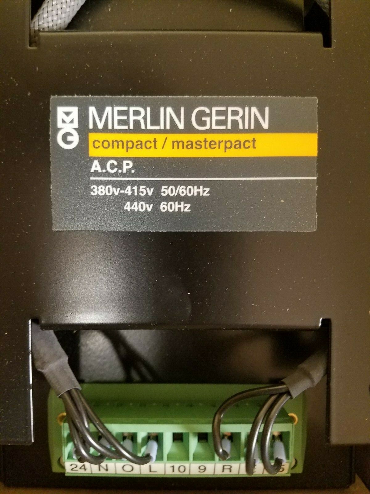 Merlin Gerin 29364 ACP Control Plate, 380-415 VAC 50/60Hz, 440 VAC 60Hz ...