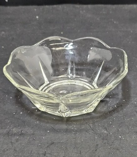Vintage Clear Glass Bowl Large Scalloped Rim 4.5" | eBay