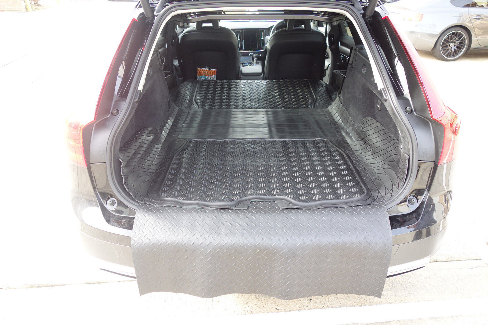 RUBBER Boot Mat & Load Liner Volvo V90 2016 On Black Choose 5 Options ...