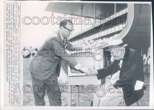 1964 Horse Trainer Sunny Jim Fitzsimmons Given TV Aqueduct Track Press ...