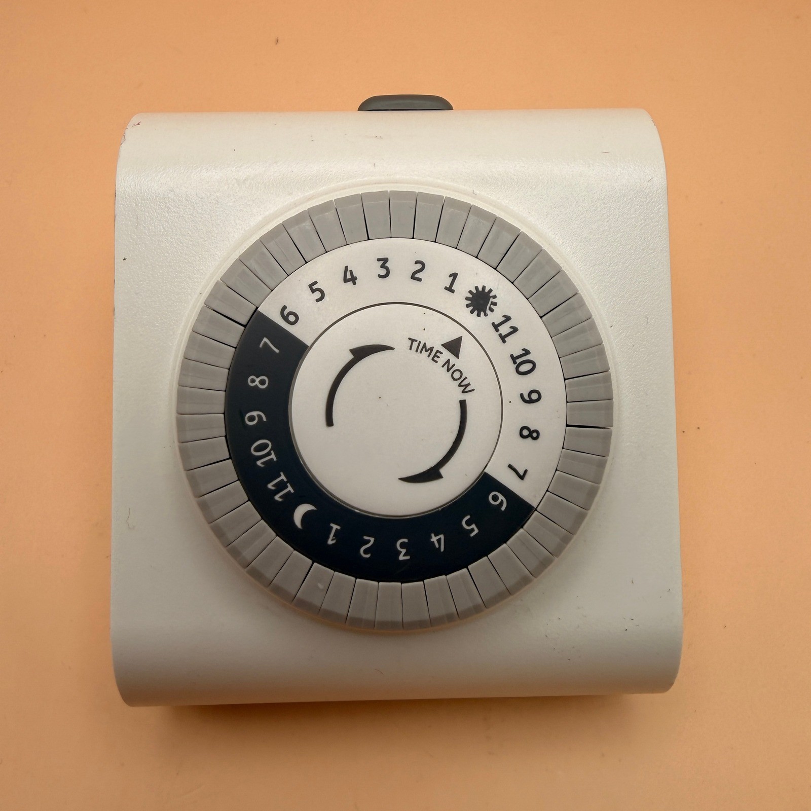 GE Mechanical Grounded Outlet Timer, Dual Plugs with 3 Prongs, 24 Hour ...