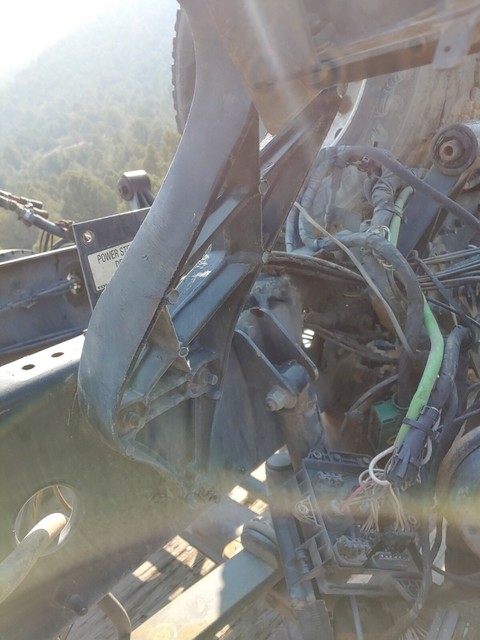 Volvo VNL Hood Latch & Bracket Assembly 20758590 20448264 for sale ...