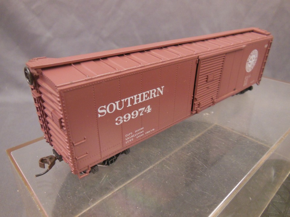 HO SCALE SOUTHERN 39974 50' BOX CAR | eBay