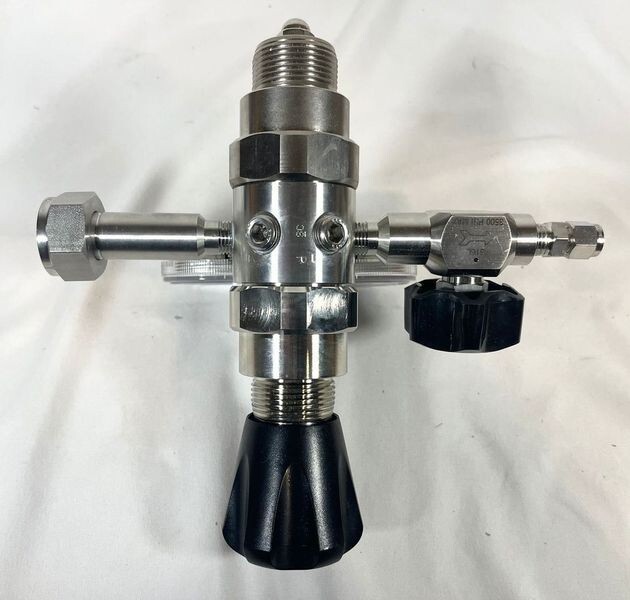 HARRIS High Purity Specialty Gas Lab Regulator 2 Stage CGA 660 Inlet ...