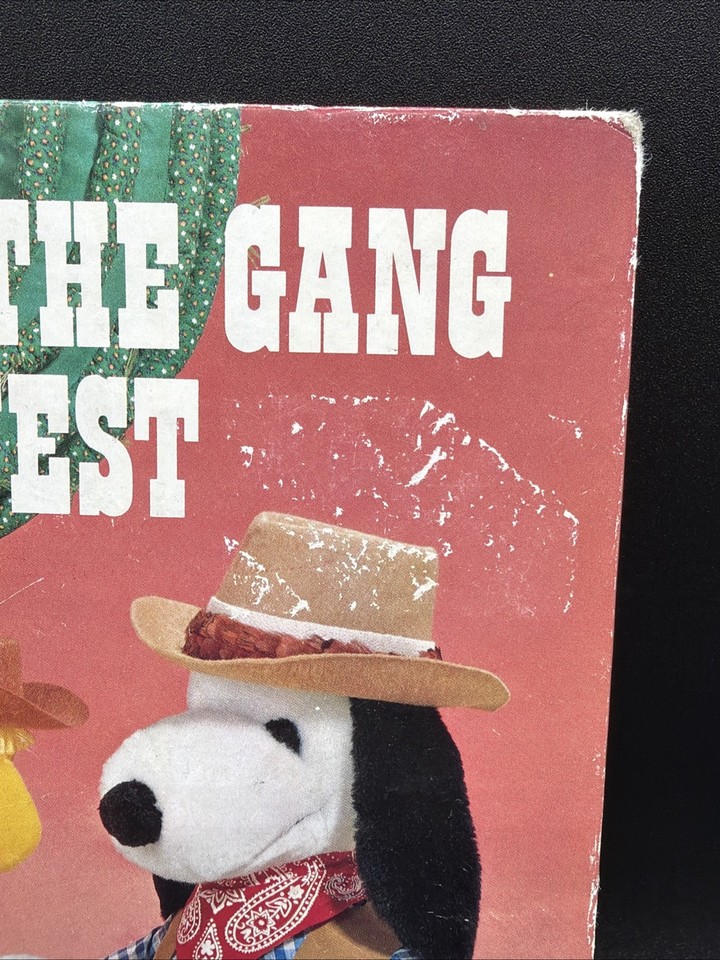 SNOOPY & THE GANG OUT WEST Cookbook Charles Schultz 1983 Kids Hardcover ...