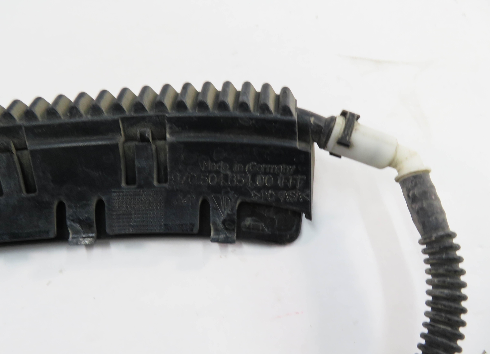 12 Porsche Panamera 4s Front Exterior Fender Vent Trim Set 97050435400 ...