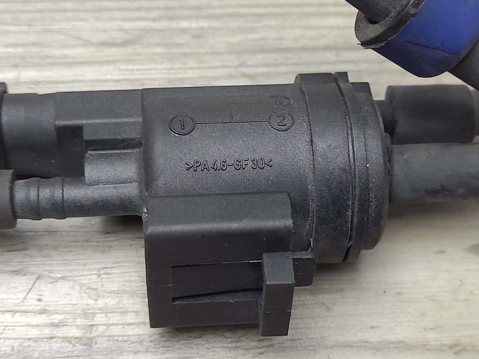 Mercedes W211 E320 GL CLK ML S SL SLK EGR Charge Over Vacuum Valve ...