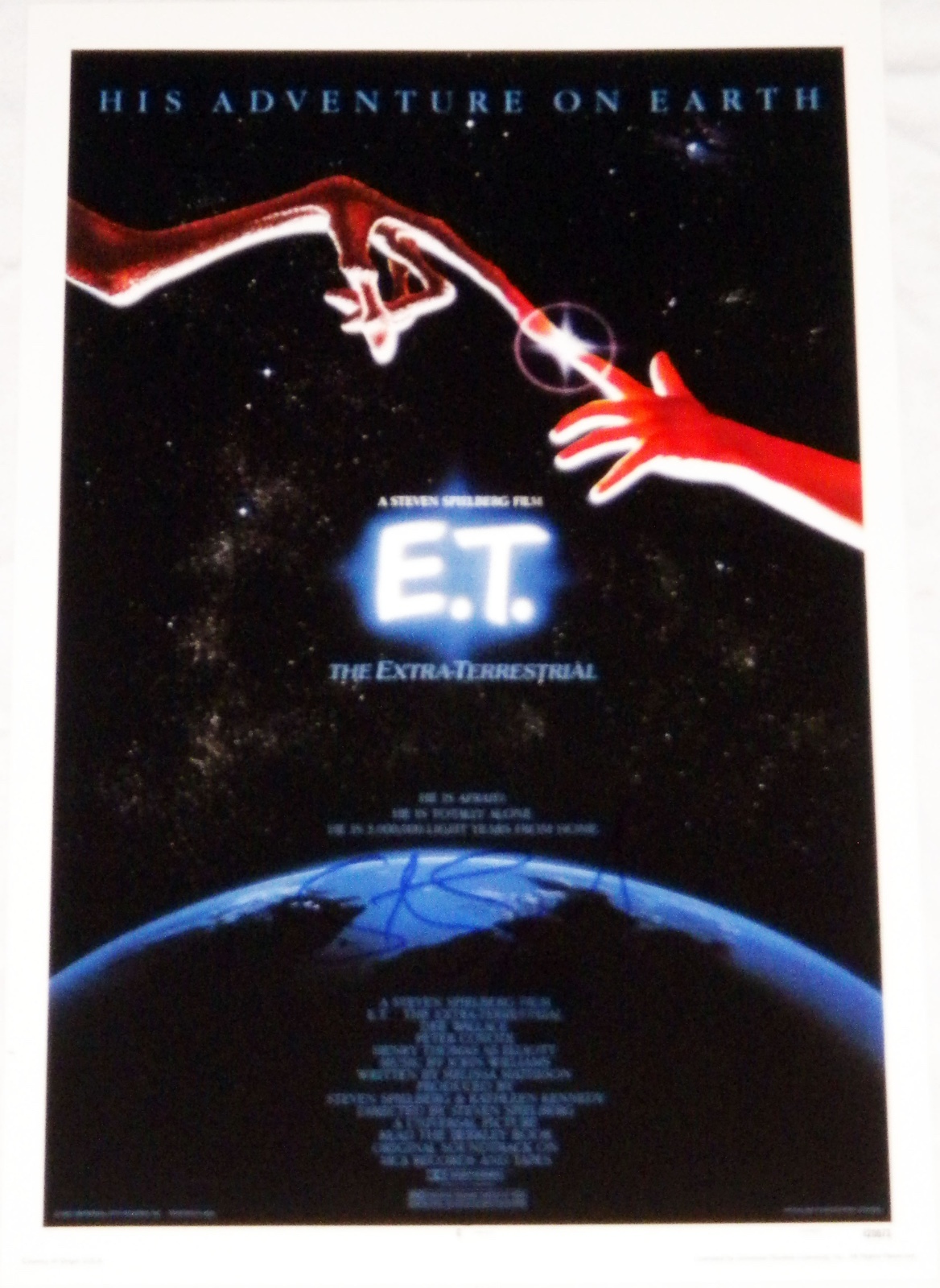 STEVEN SPIELBERG DIRECTOR HAND SIGNED AUTOGRAPHED E.T. MOVIE POSTER! W ...