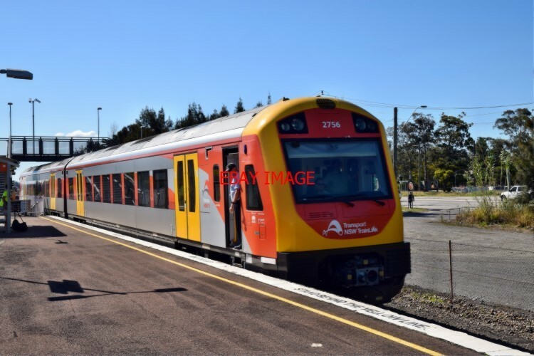 PHOTO NSW HUNTER RAILCAR 2-CAR DMU NOS 2756/2706 ON A TELARAH ...