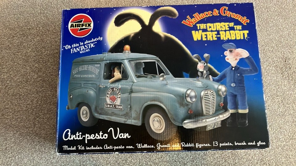 Wallace and Gromit Airfix' the Curse of the Were-Rabbit' Collectible ...