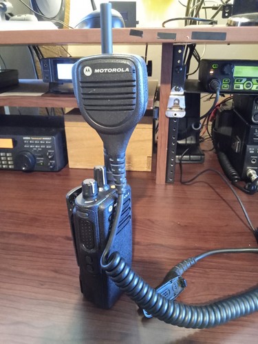 MOTOROLA XPR 7350, VHF 136-174 MHZ, 5-WATT, HAM, MURS, PREPPERS, READ ...