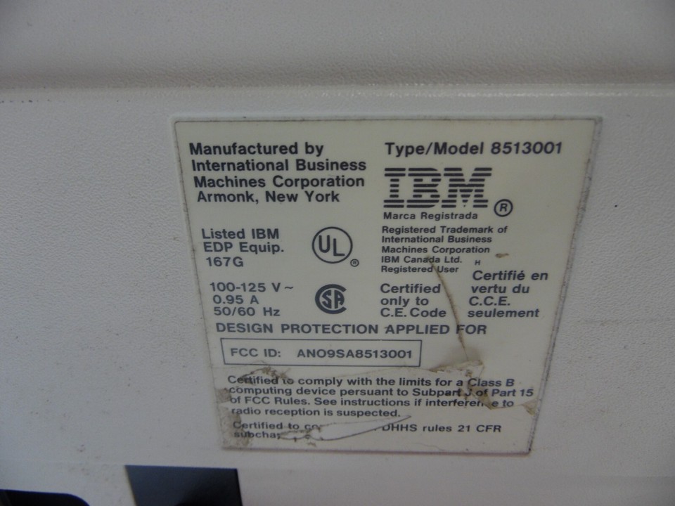 VINTAGE IBM MONOCHROME COMPUTER MONITOR MODEL 8513001 POWERS ON | eBay