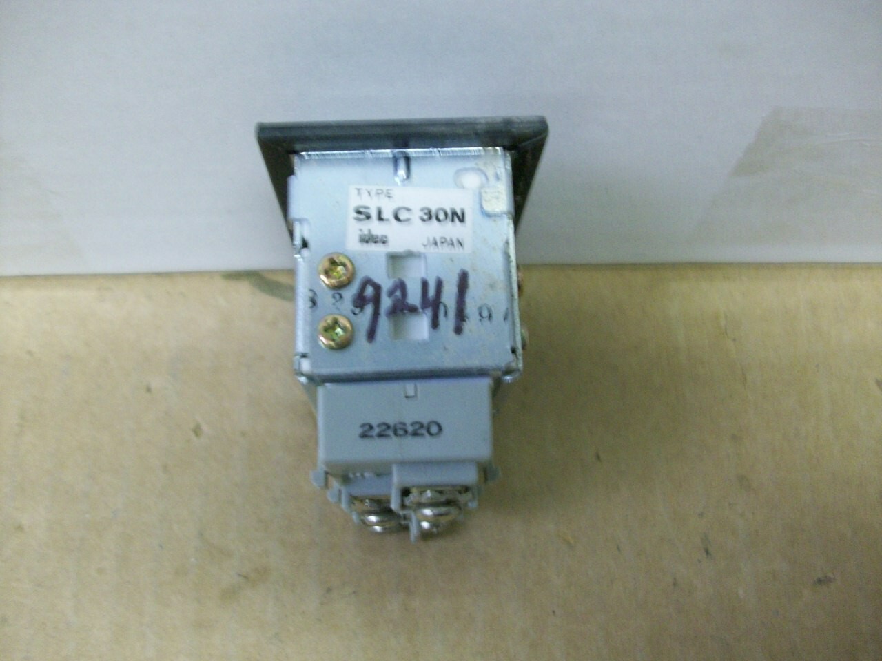 IDEC SLC 30N 2 LIGHT BAR DC24V | eBay