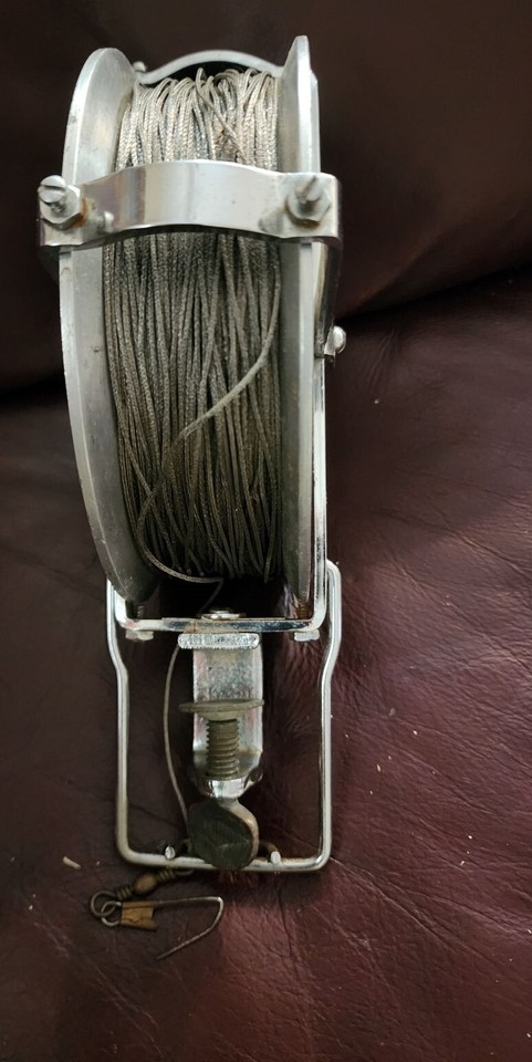 Vintage HANDLINE RETRACTABLE TROLLING Fishing Reel Marked Pat Pending ...